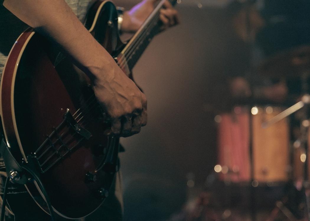 7 Steps For Mindful Music Listening: A Guide